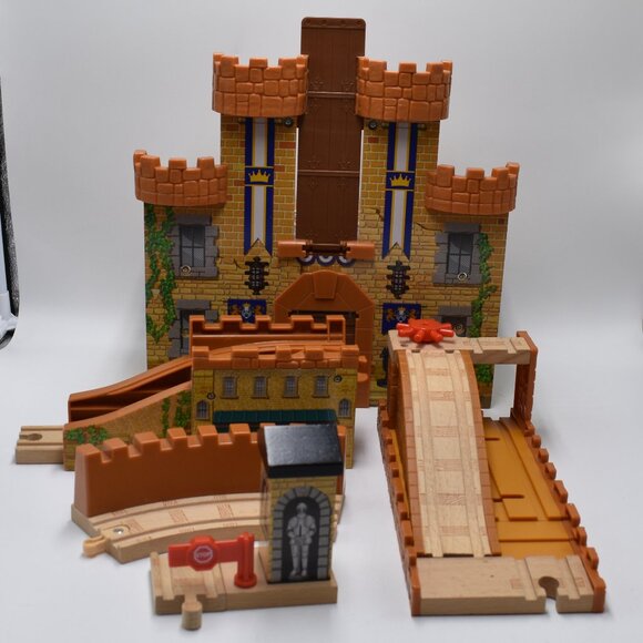 Thomas & Friends | Toys | Thomas And Friends Wooden Railway King Of The ...